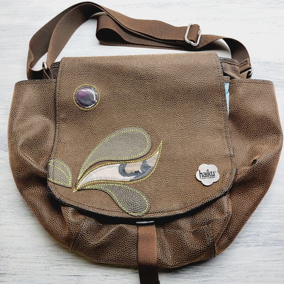 Haiku | Bags | Haiku Pebbled Messengers Bag Euc | Poshmark